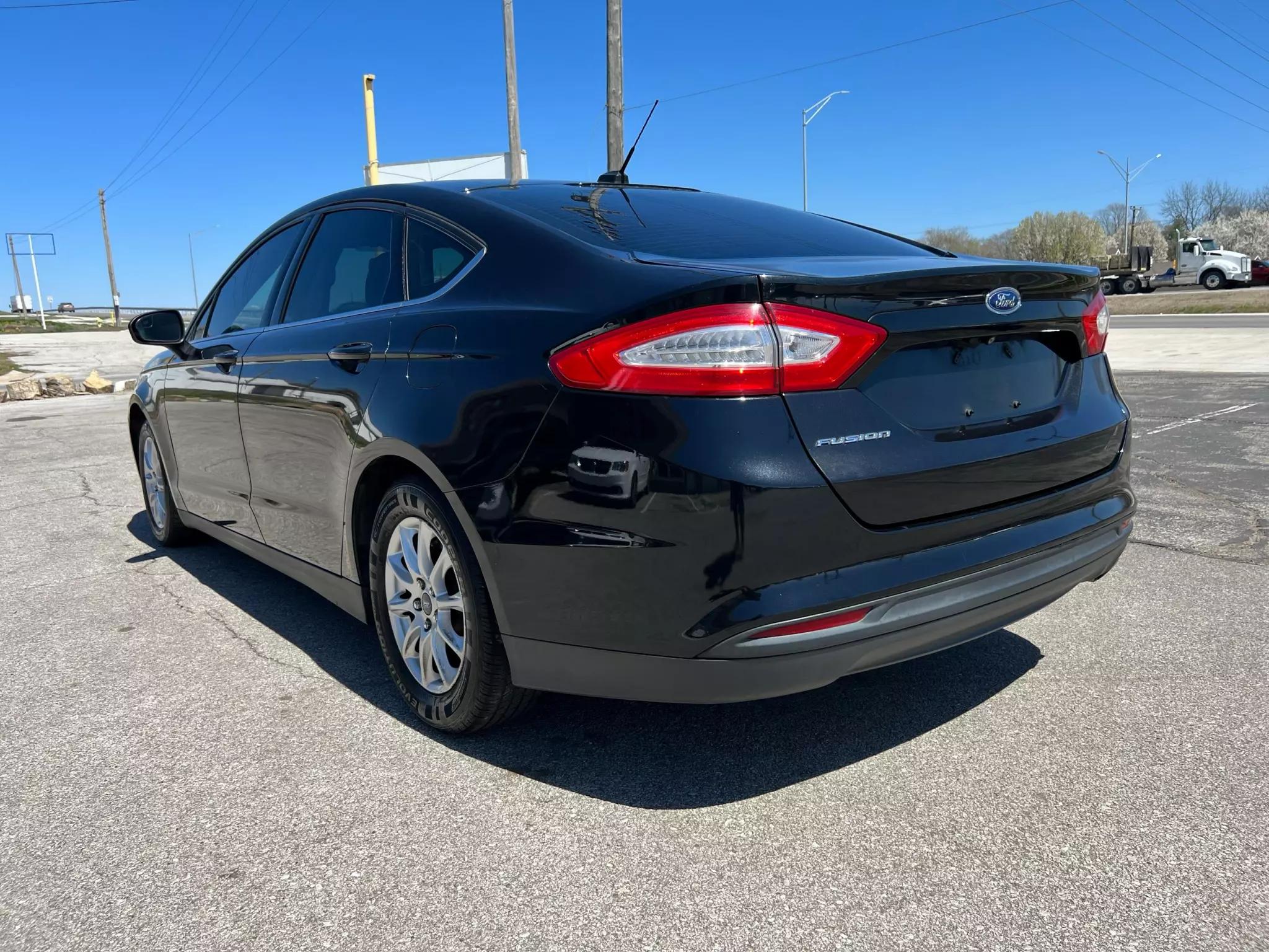 City Wide Motors - Ford - Fusion [4 Door Black]