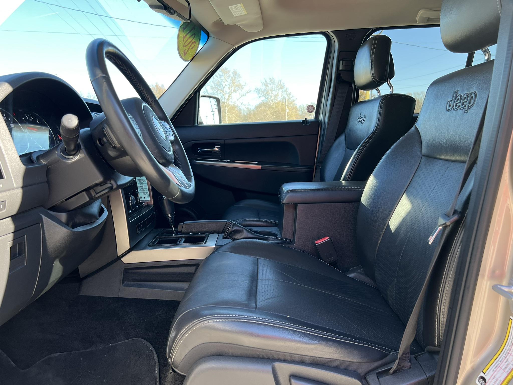 City Wide Motors - Jeep - Liberty [4 Door Tan]