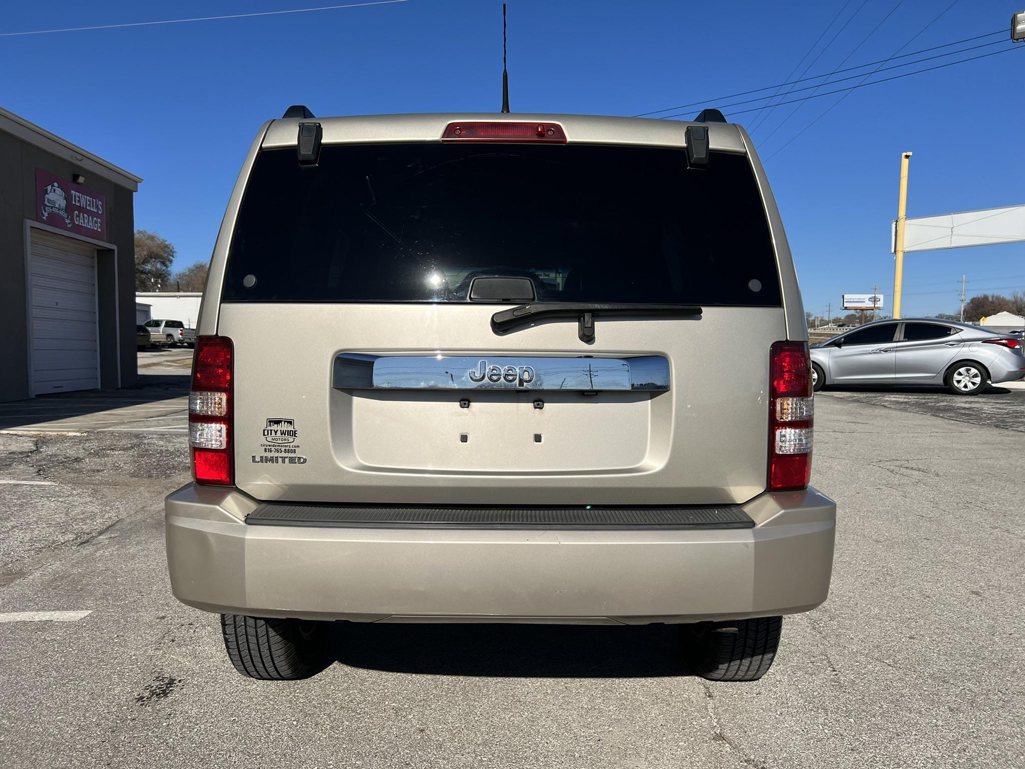 City Wide Motors - Jeep - Liberty [4 Door Tan]